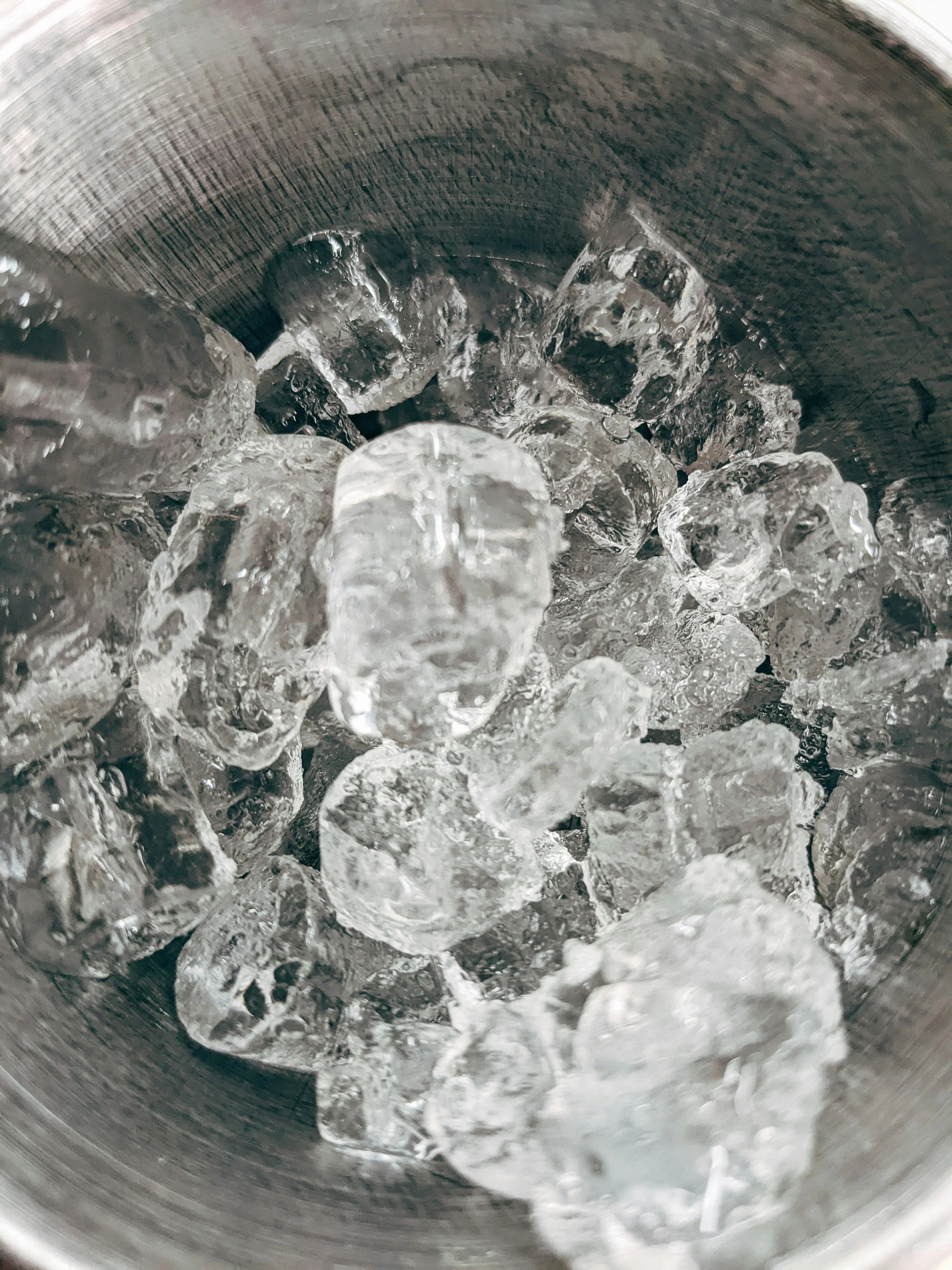 The Ultimate Guide to Choosing the Right Commercial Ice Maker – Tylza